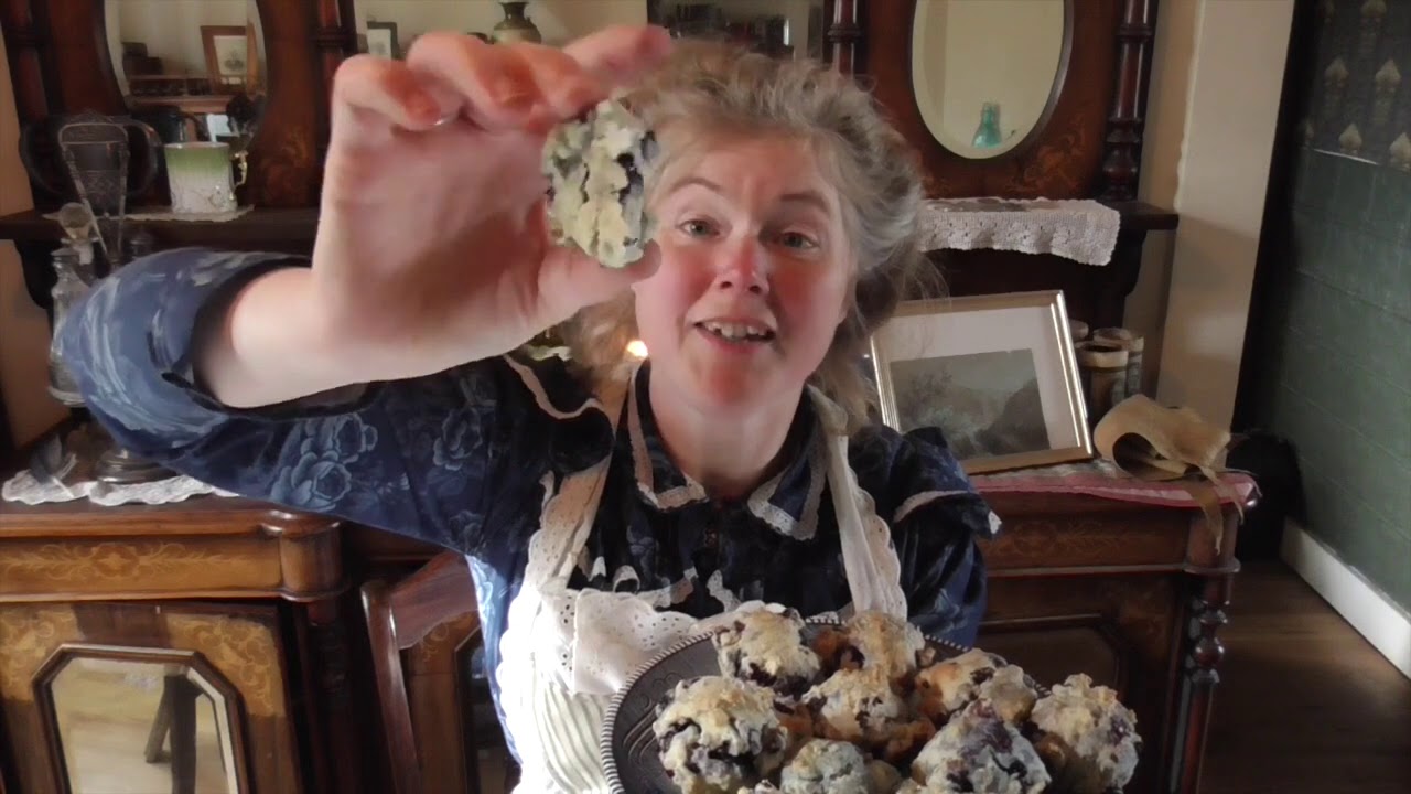 Berry muffins, 19th-century Victorian recipe (1800's history through ...