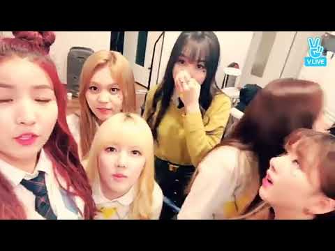 Gfriend angry moments(sowon VS sinb angry moment)