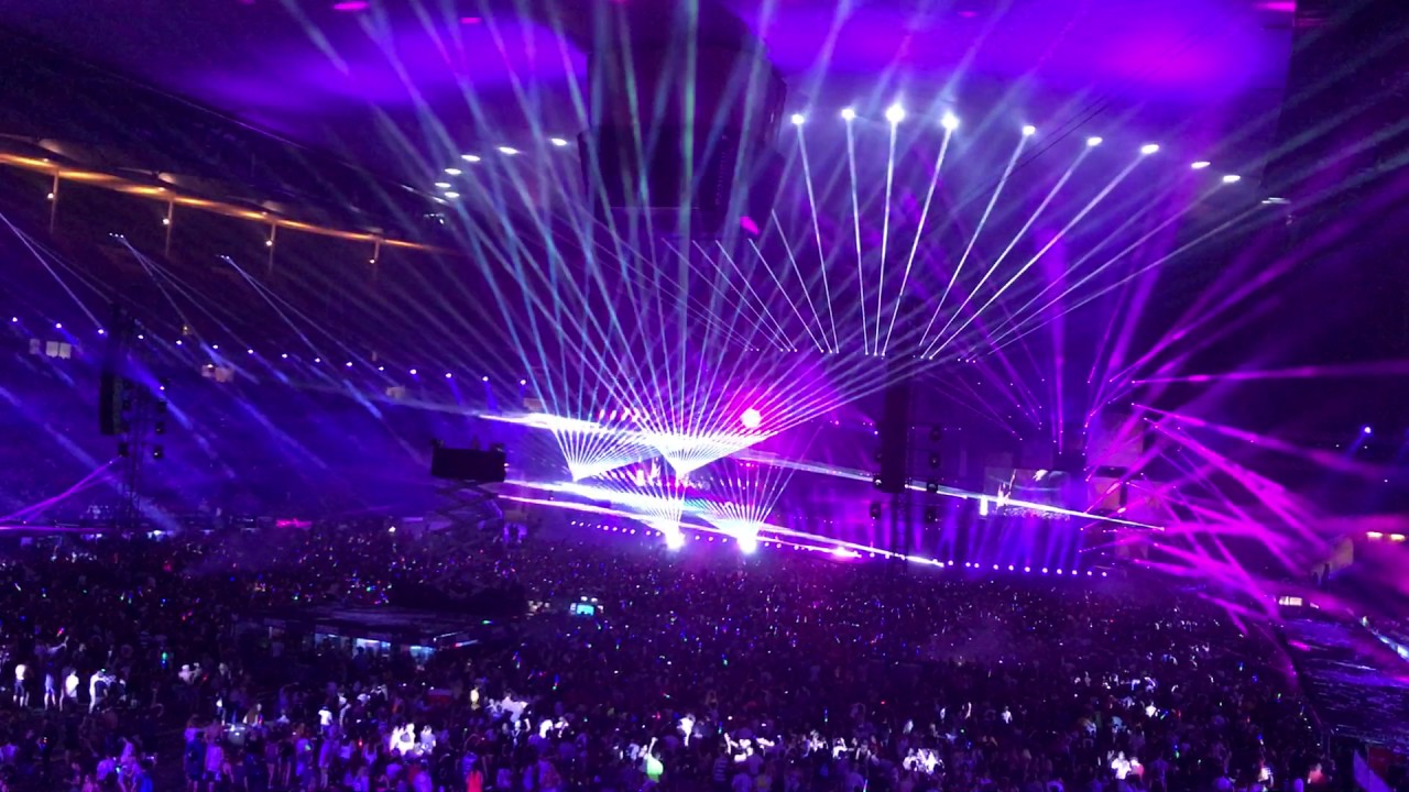 World CLub Dome 2017 FULL CLosing Show - YouTube