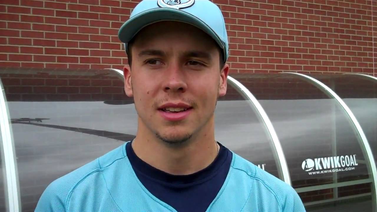 Tufts Pitcher Kevin Gilchrist - YouTube
