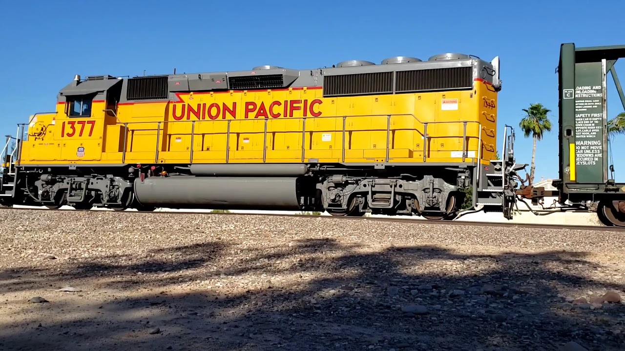 UP 1377 backing up - YouTube