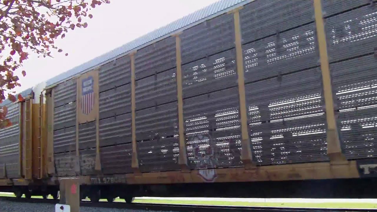 FEC Freight Train 123 - YouTube