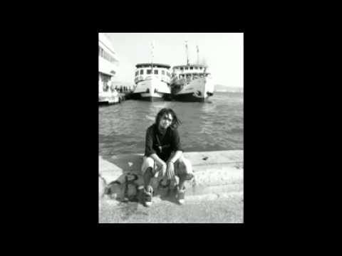 Ais Ezhel ft. Kaptan -  Babylona Geldin mi Derdin Var.mp4