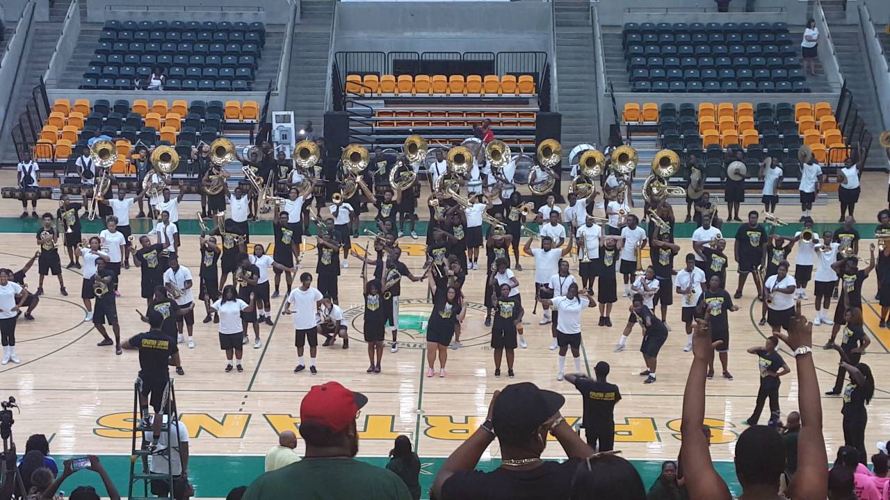 NSU Spartan Legion Marching Band Family and Friends Day 2016 - NECK ...