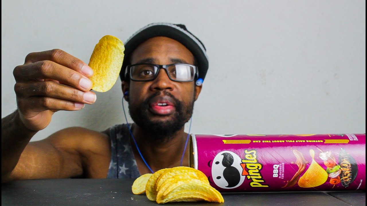 ASMR EATING PRINGLES BBQ CHIPS | ASMR TY - YouTube