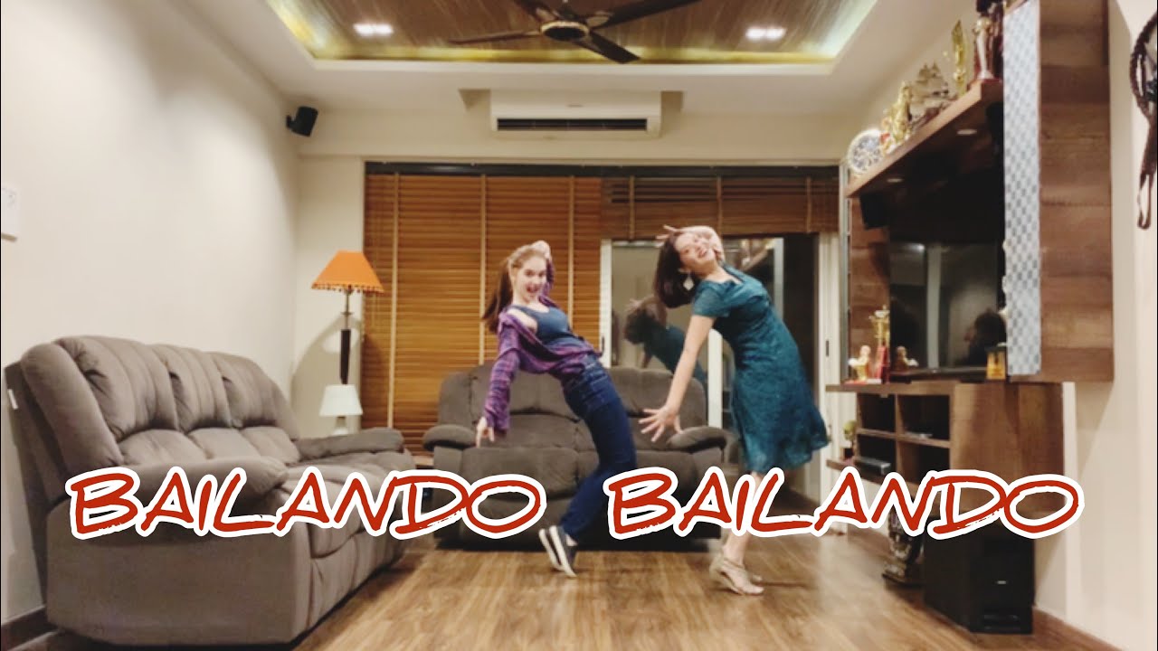 BAILANDO BAILANDO || Mother Daughter || Salsa Dance || Duet || Kareena ...