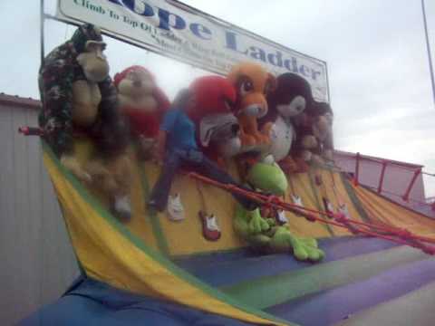 climbing the rope ladder backwards - YouTube