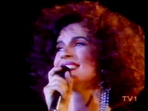 Ayşegül Aldinç - Hayır Klip