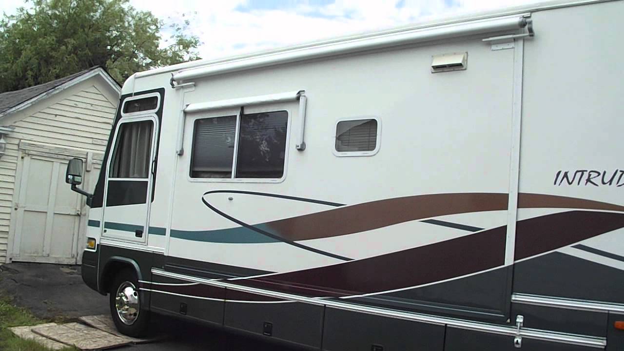 Damon Intruder Class A (359) motorhome walk around (Part 1) - YouTube