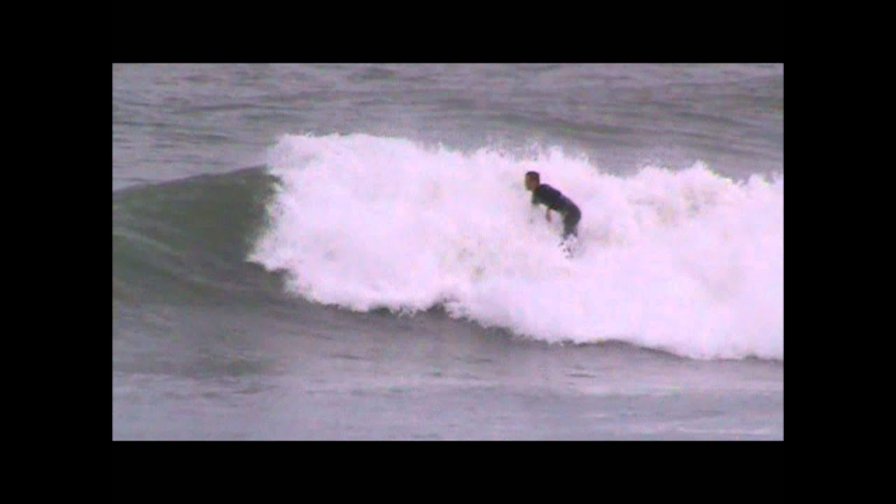 2013 TARADAYS - Joshua and Daniel Farr Surfing Taranaki - YouTube