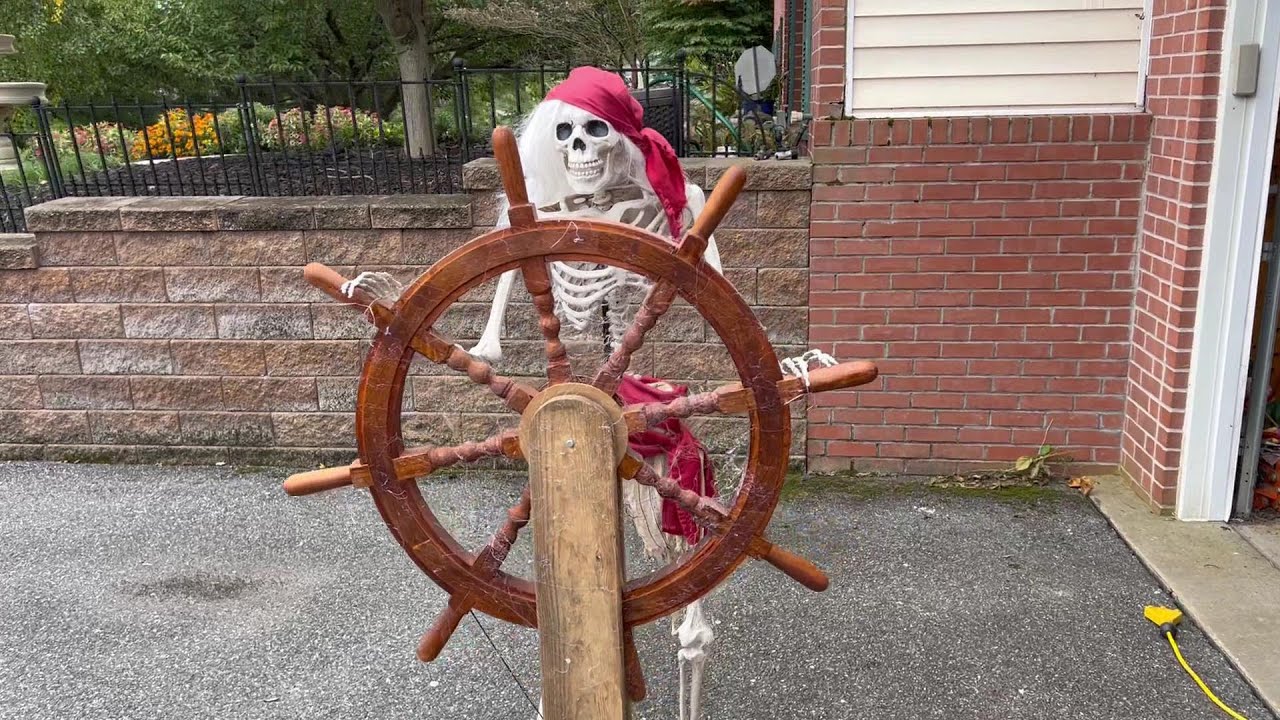Pirates of the Caribbean Skeleton at the Helm Prop - YouTube