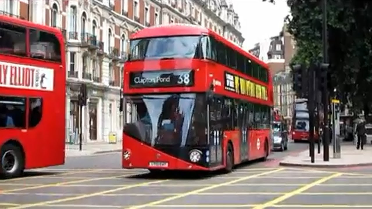 Buses at London Victoria & Grosvenor Gardens - YouTube