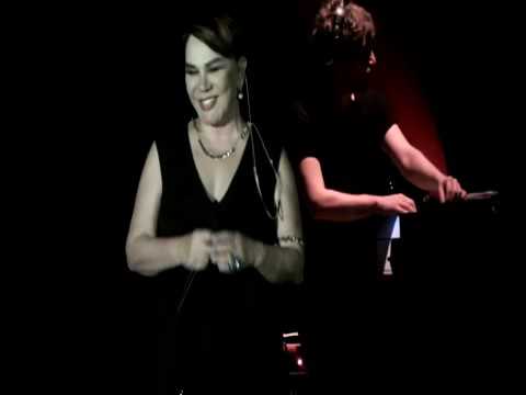 Sezen Aksu - Herşeyi Yak