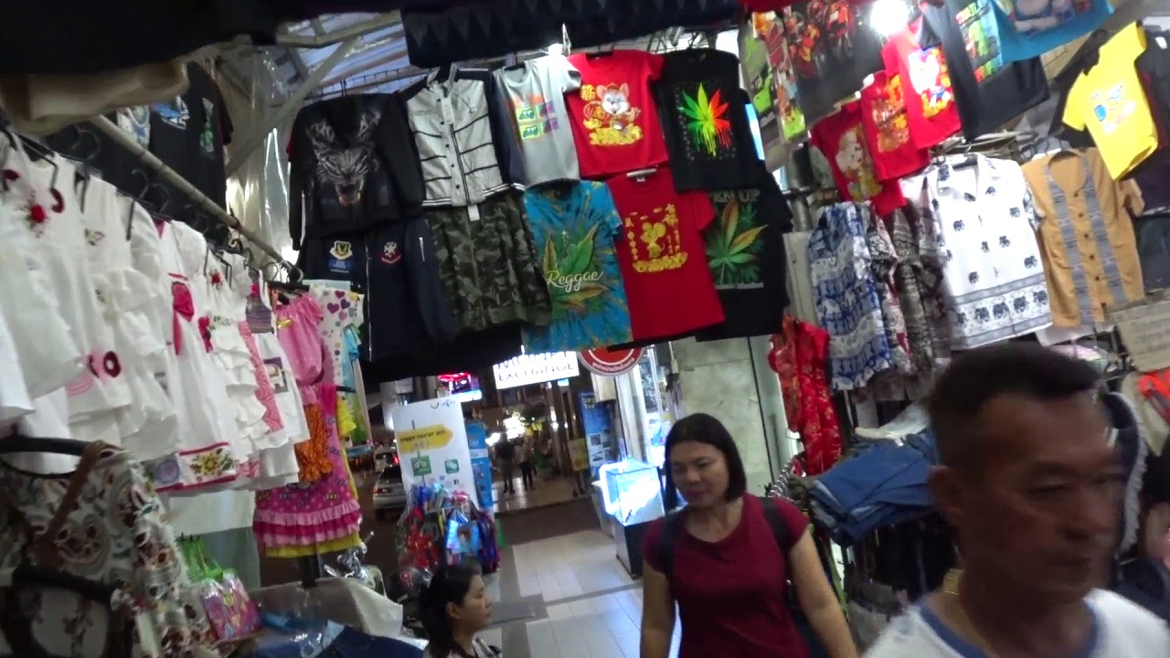 Hatyai at night Santisuk Market - YouTube