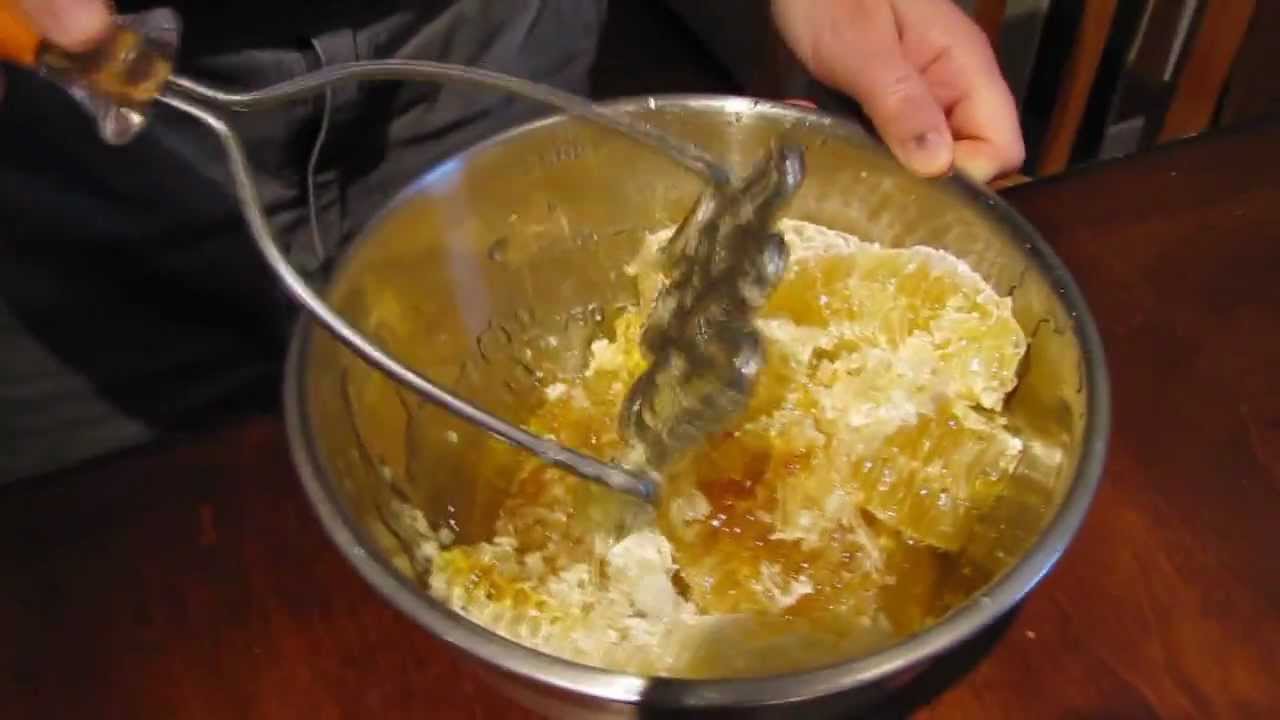 Crushing Comb Honey (Sept. 03, 2011) - YouTube