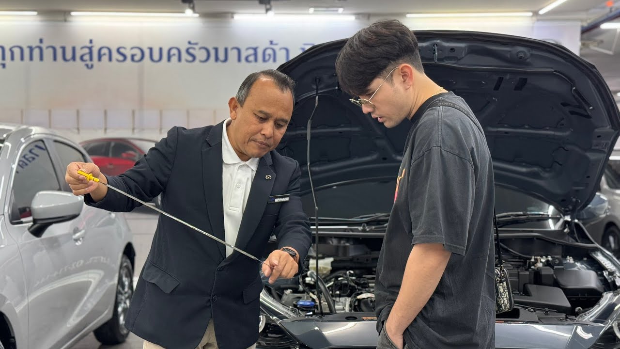 NEW MAZDA2 POLYMETAL GRAY - YouTube