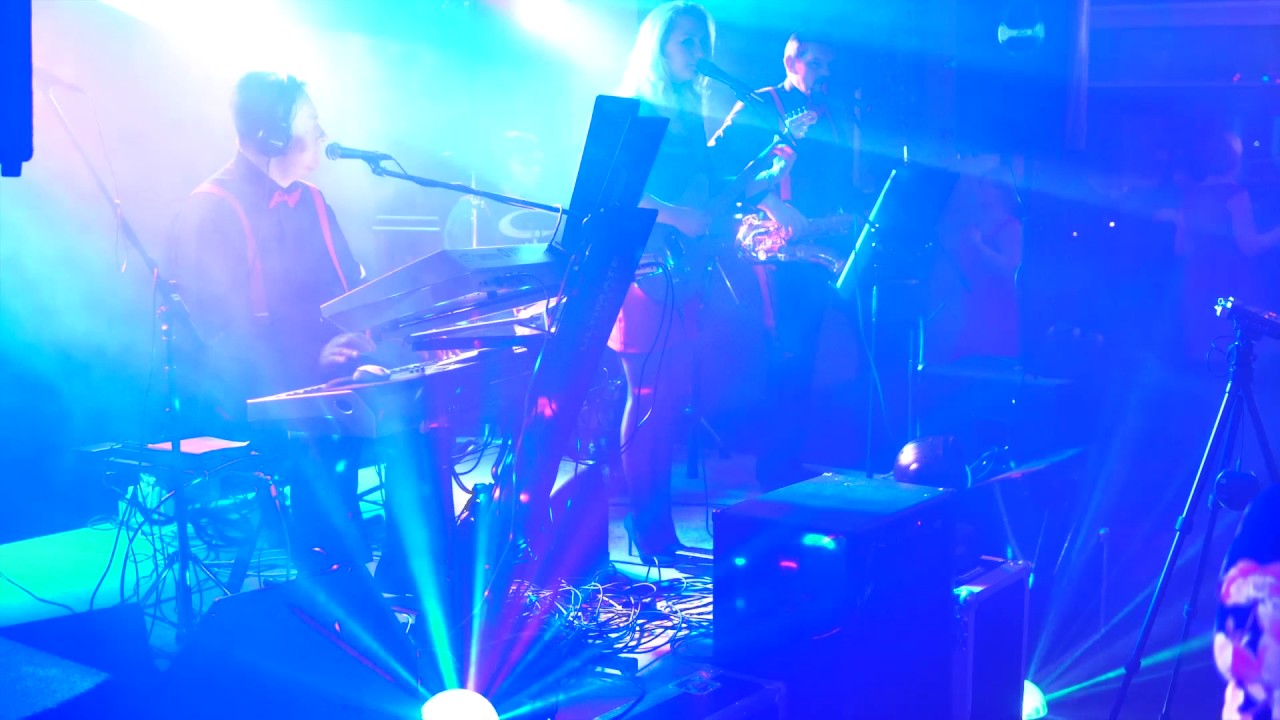 KeYs Live - Jedna z gwiazd - YouTube