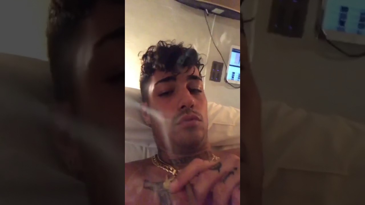 TONY EFFE E LA SUA RAGAZZA - YouTube