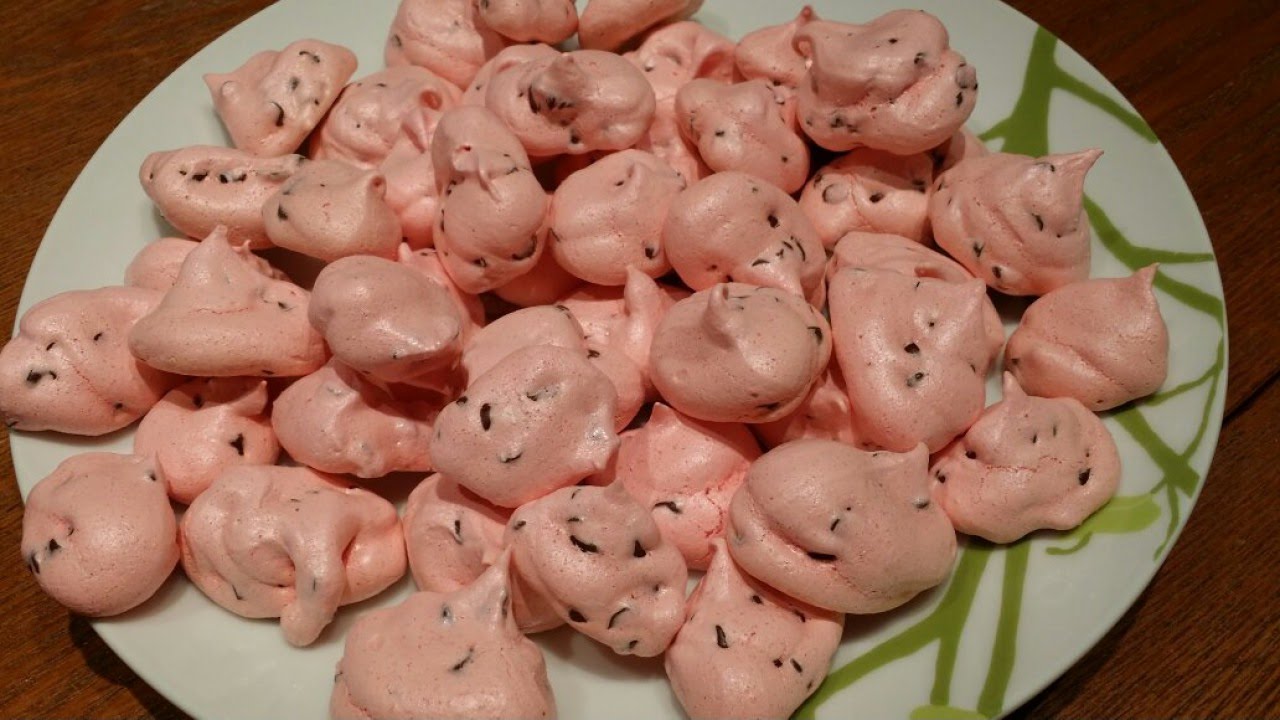 Make Delicious Raspberry Meringue Kisses - DIY Food & Drinks ...