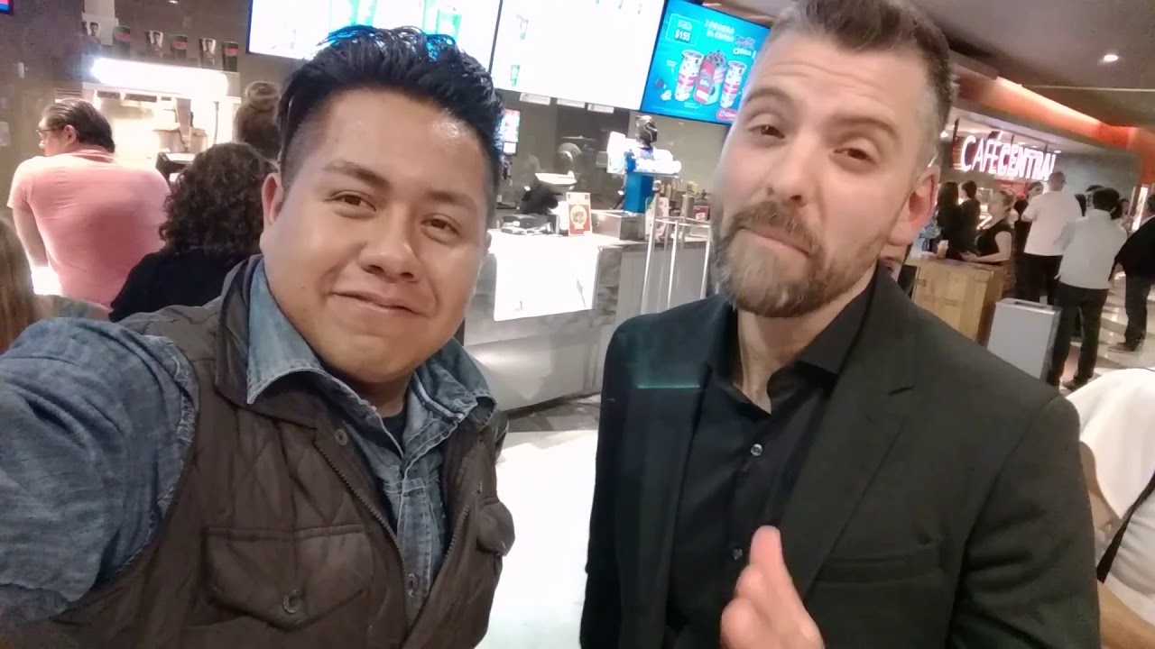 Con el actor Y cantante @Vince Miranda - YouTube