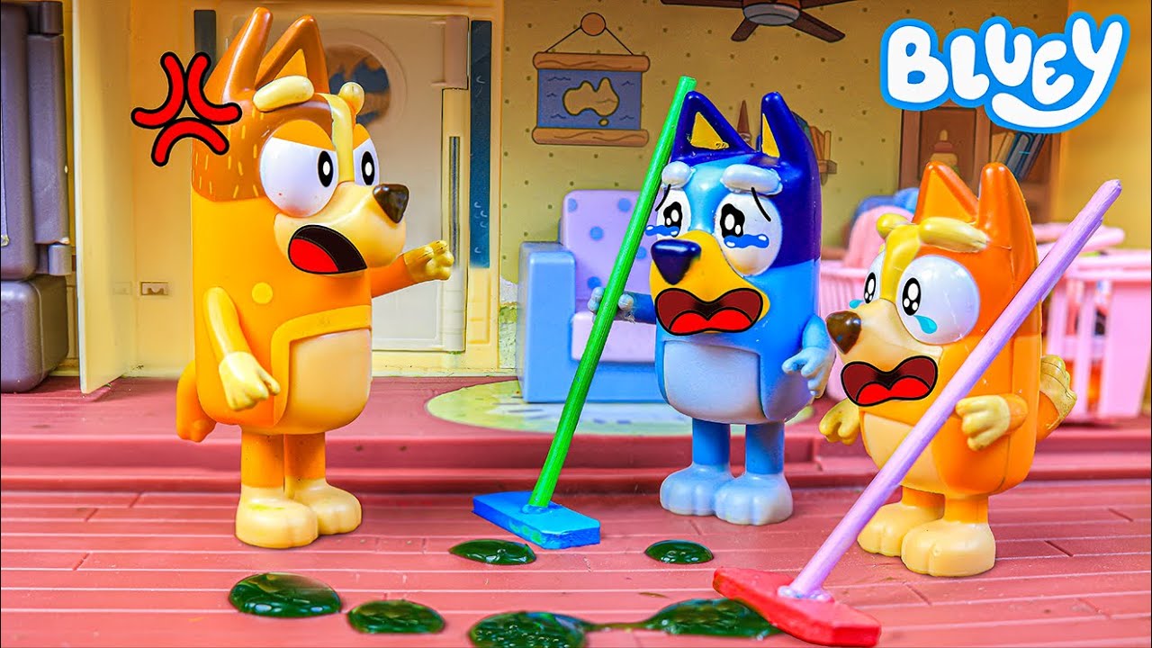 BLUEY! Clean Your Mess! 🧹 | Pretend Play With Bluey Toys | Learning ...