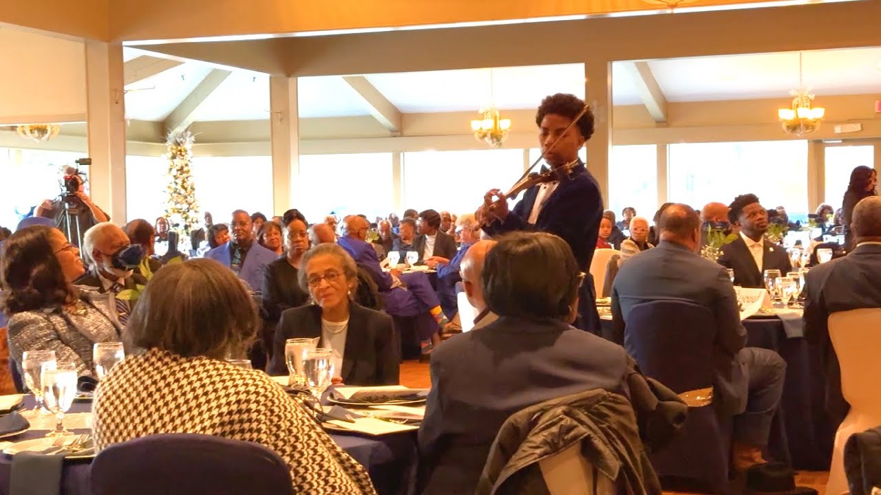 "Rise Up" - Andra Day (violin cover) Tyler Butler-Figueroa Violinist # ...