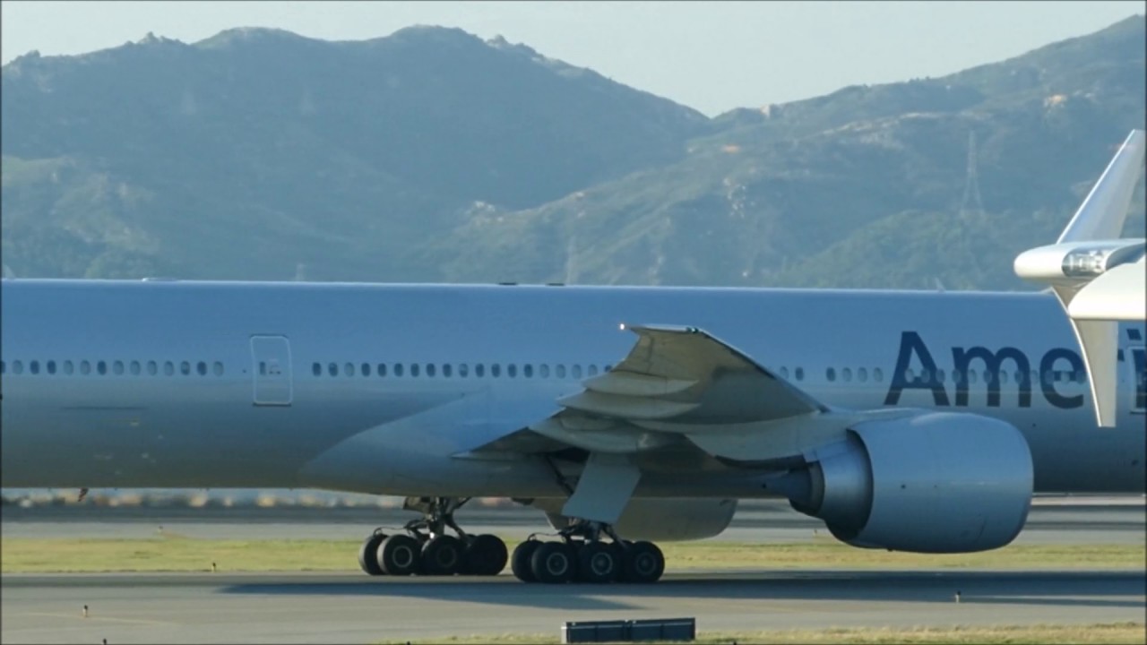 CATHAY PACIFIC THE PIER LOUNGE HONG KONG AIRPORT JULY 2016 - YouTube