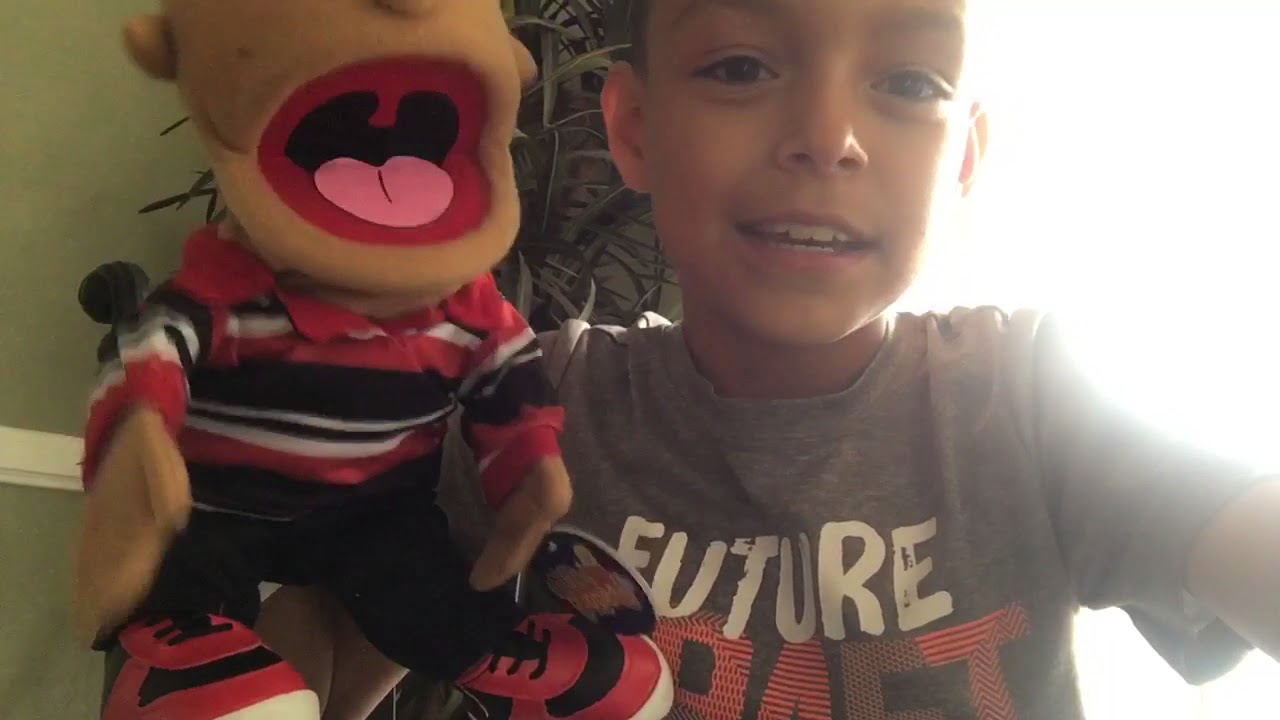 Jose puppet unboxing - YouTube