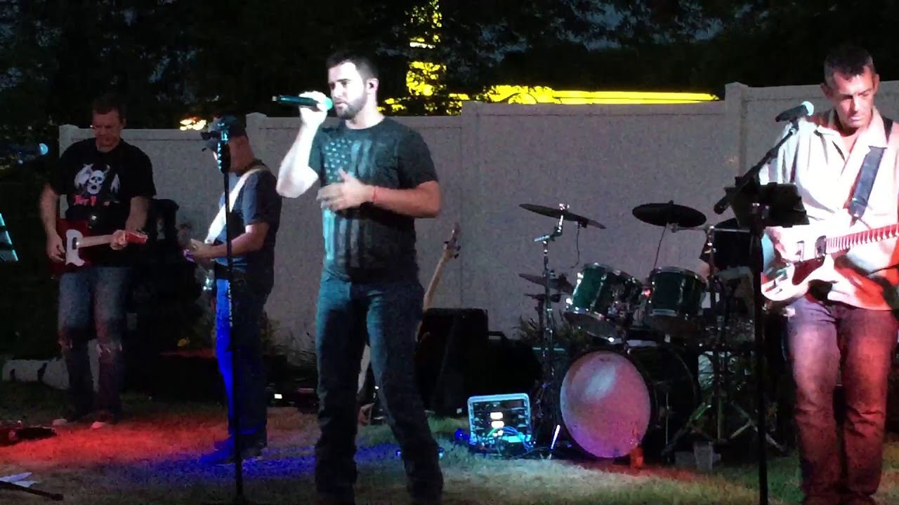 Derek Winter Band. When it Rains It Pours. Greenville 2018 - YouTube