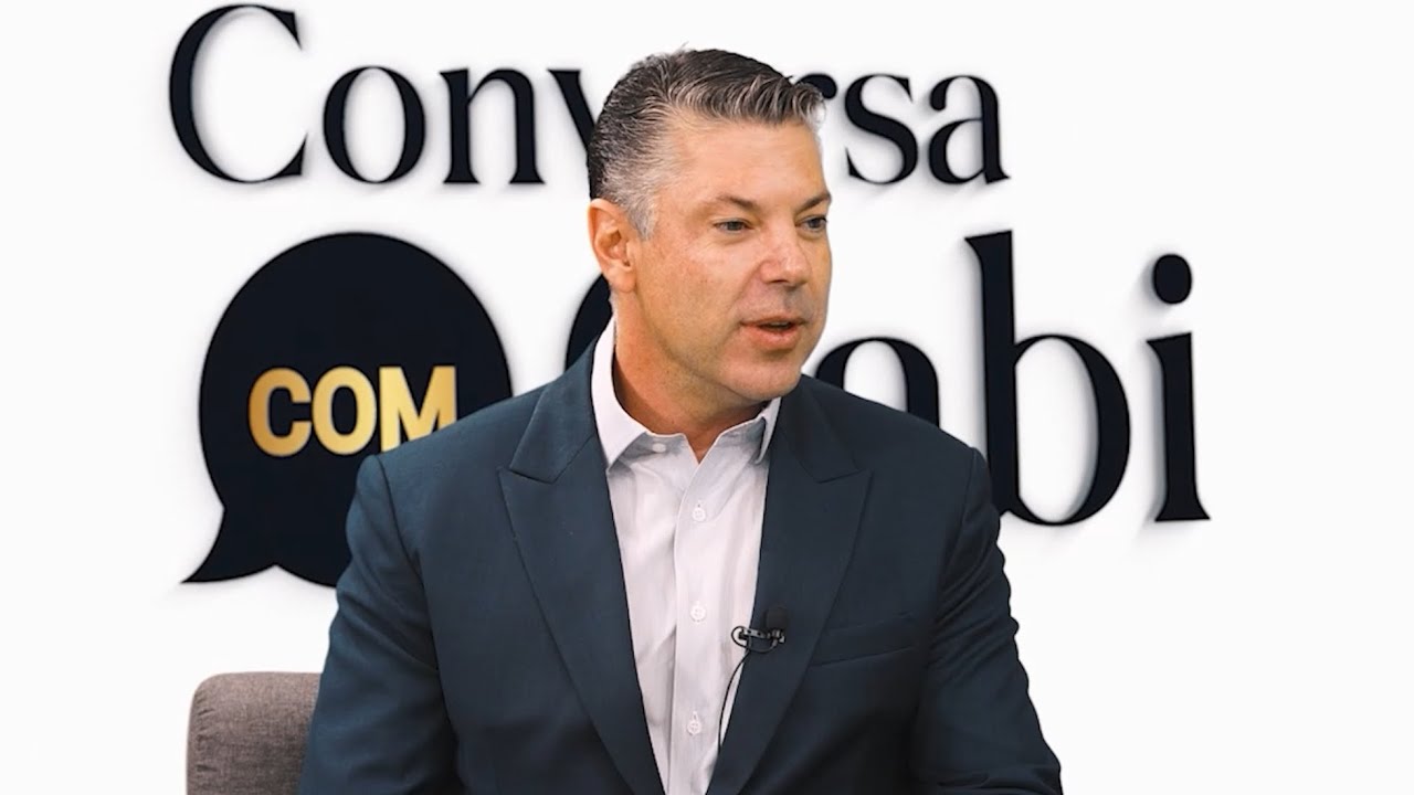 Conversa com Gabi - Entrevista com Dr. Fernando Bastos - YouTube