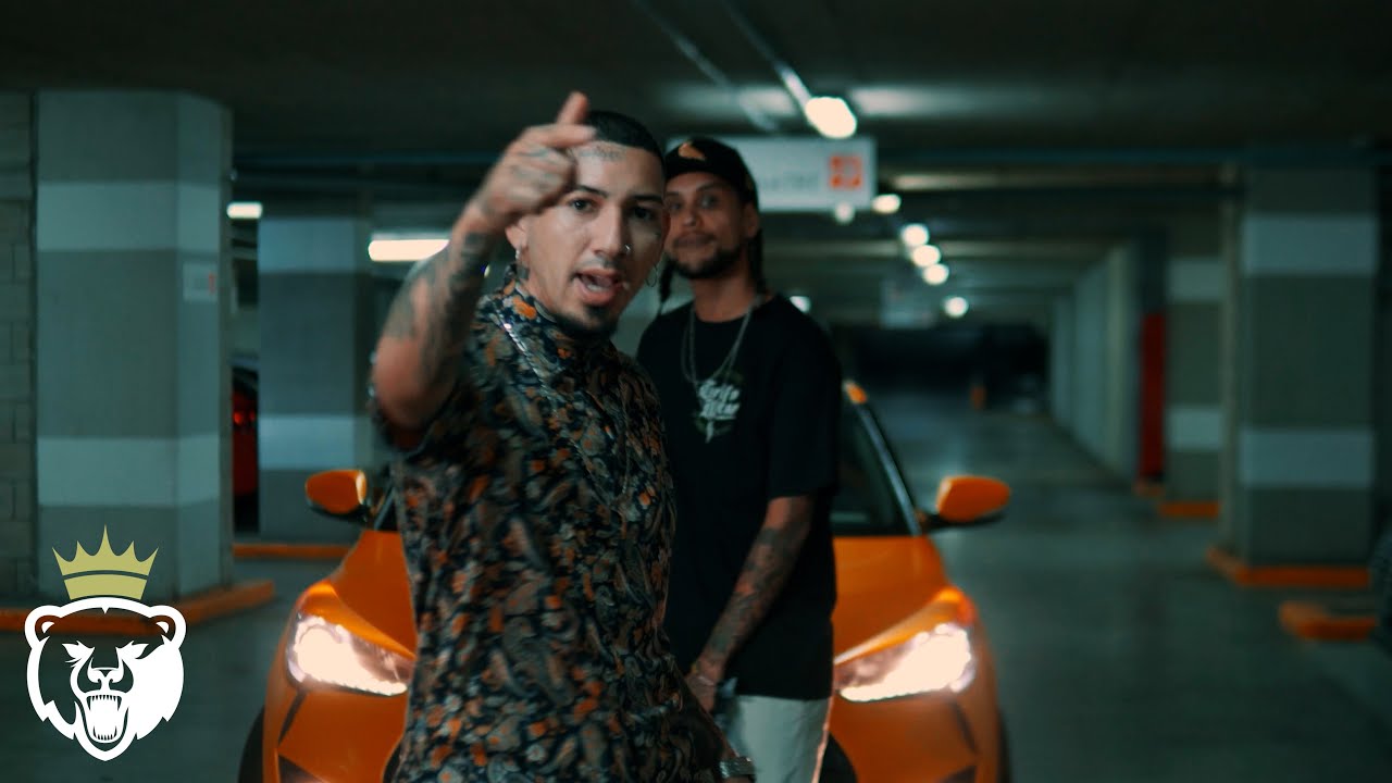 CARLOS BLANCO FT. iQLOVER // DUELE // VIDEO OFICIAL - YouTube