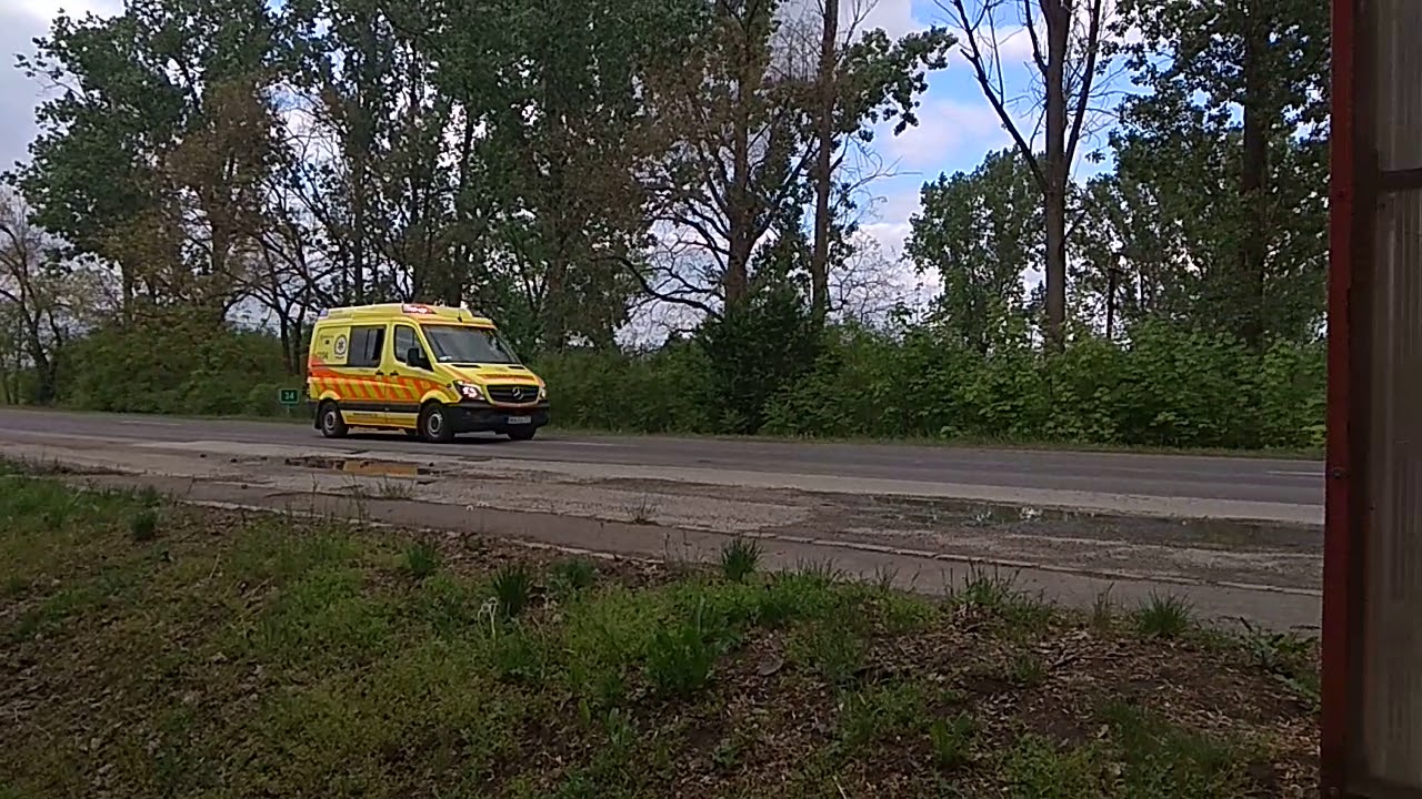 OMSZ Mercedes Sprinter Ambulance Responding/Csongrád mentőgépkocsi ...