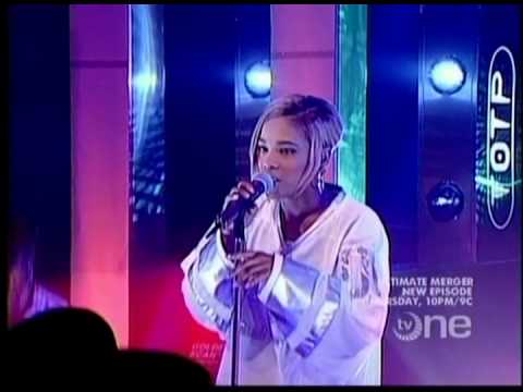 TLC - Hit Mix Medley live 1995 - YouTube