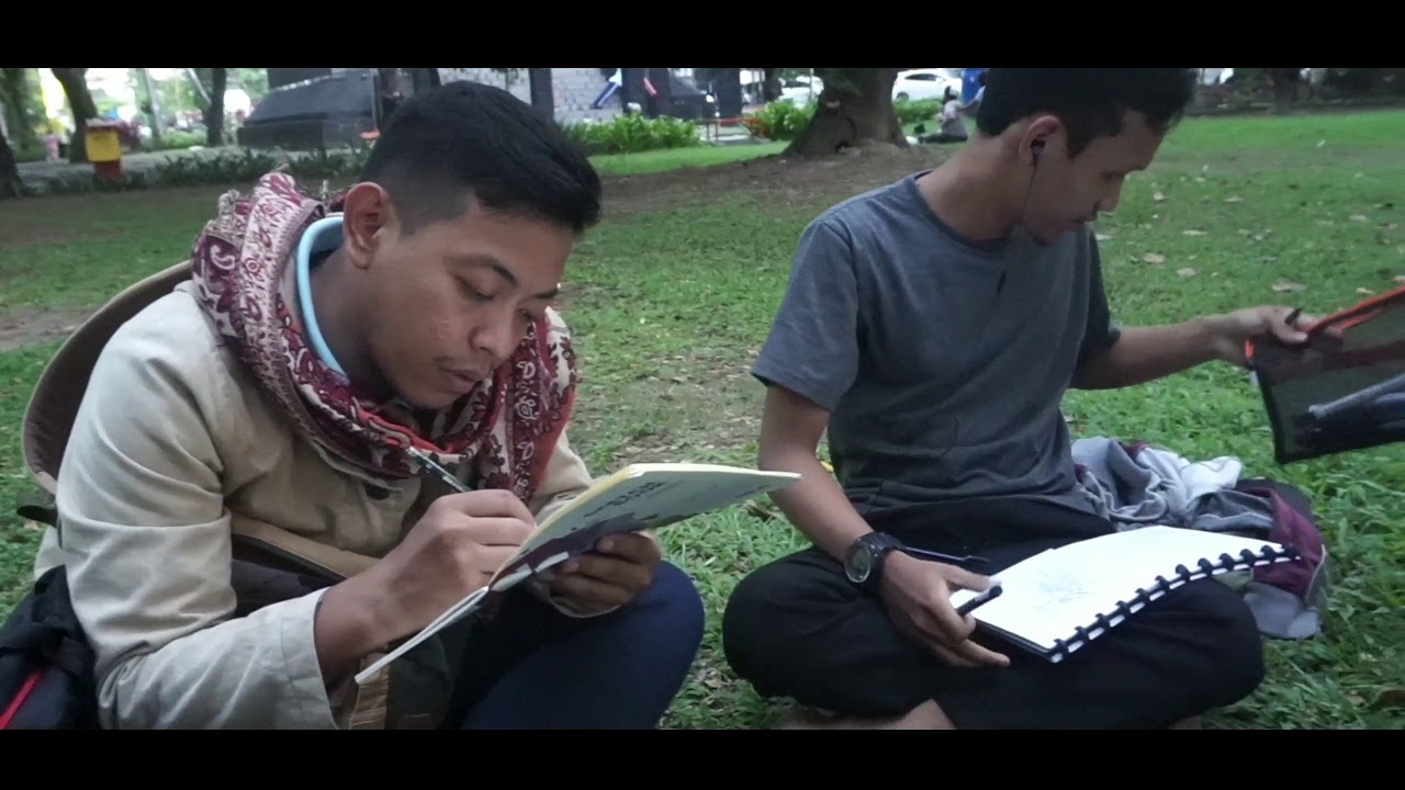 Keseruan Corat-Coret Di Taman - #COLAB - YouTube