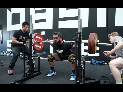 EQUIPPED SQUATS - YouTube