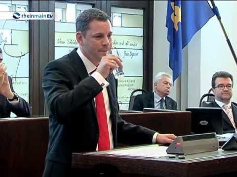 Sven Gerich als neuer Oberbürgermeister von Wiesbaden vereidigt - YouTube