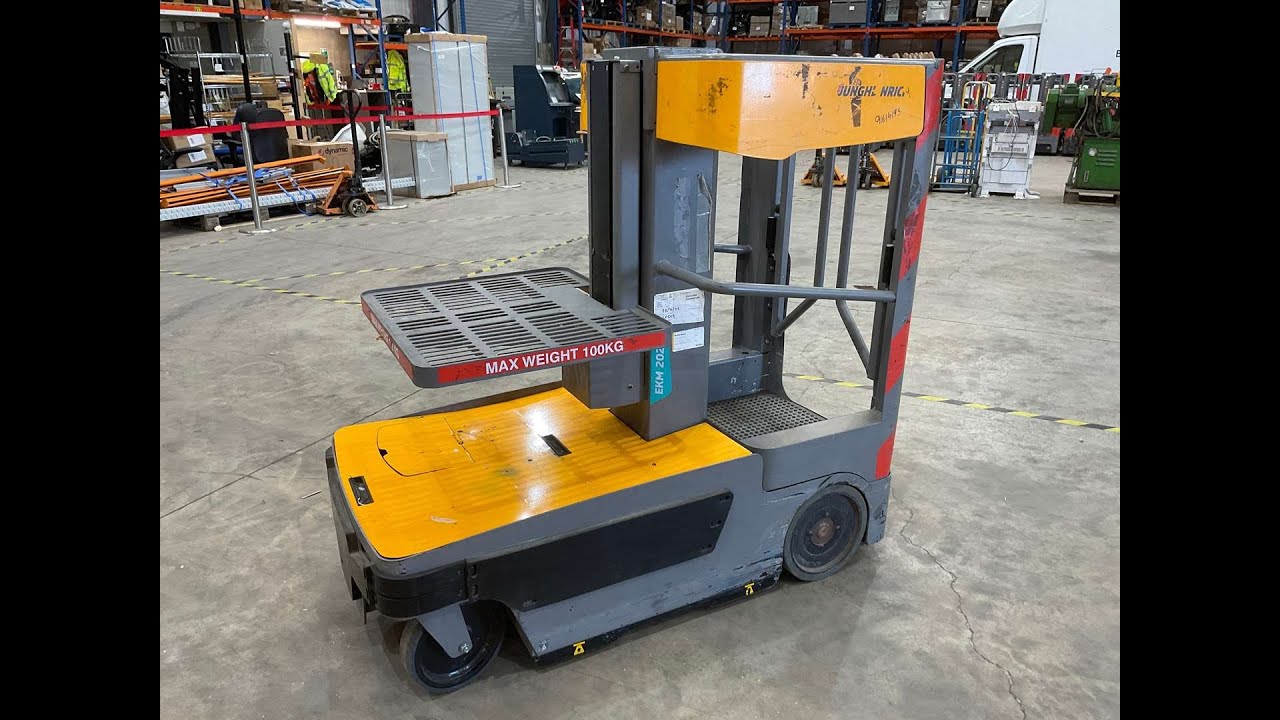 2017 Jungheinrich EKM 202 Order Picker/Maintenance Lift (3757/33) - YouTube