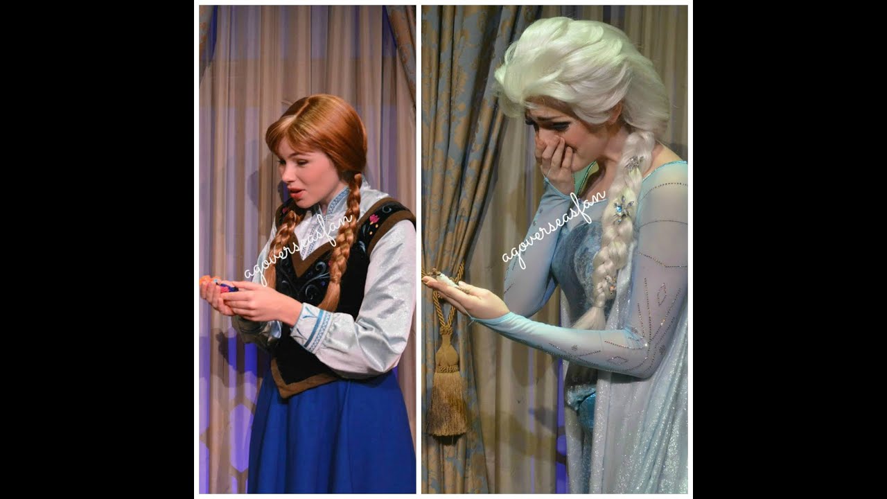 Disney Frozen Anna and Elsa Surprise Gifts at Disney World! - YouTube