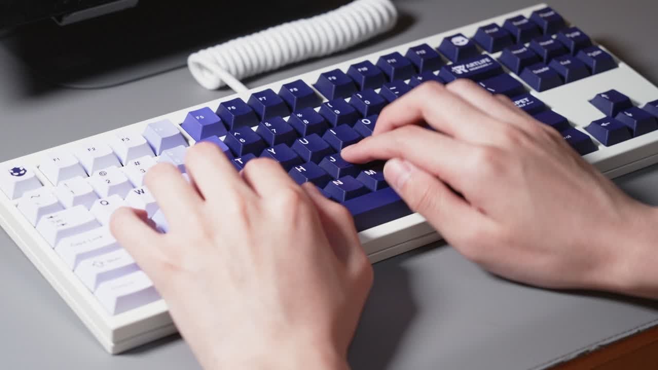 [打字音]上半年学校里最后一个库存——Suit 80｜TTC 虎轴｜KKB x Zhudi Artlife - YouTube