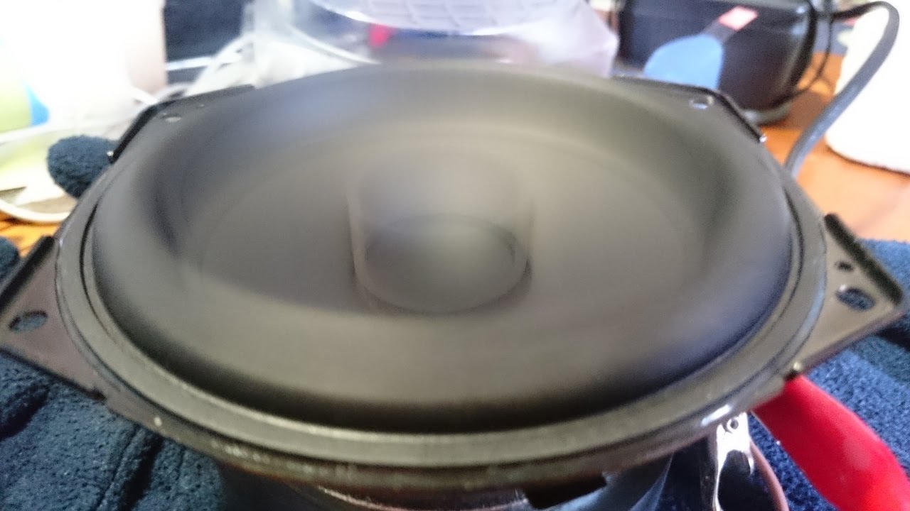 Sonos Play 5 woofer INSANE excursion! #2 - YouTube