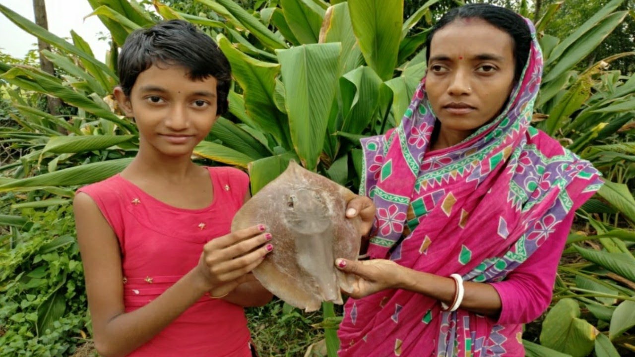 Shankar Macher Jhal | Shankar mach gravy | Shankar Machhali | শংকর মাছ ...