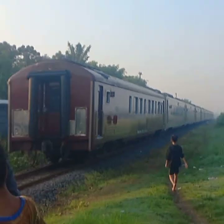 pandalungan bawa priority+di sapa+kespam anomali🗿 #keretaapi #railfans ...