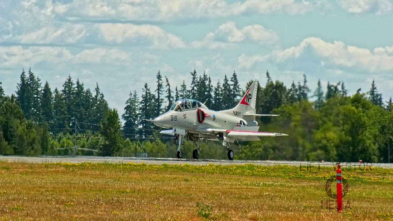2010 TA-4J SKYHAWK, N518TA, flight @ KPAE 21 JULY 2018 - YouTube