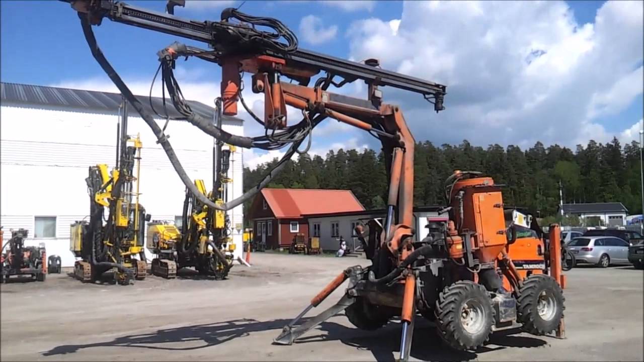 Tamrock Commando 300 - YouTube