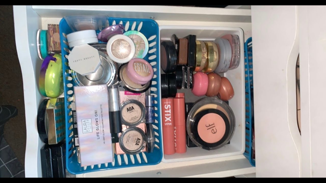 DECLUTTERING MY MAKEUP COLLECTION | 2020 - YouTube