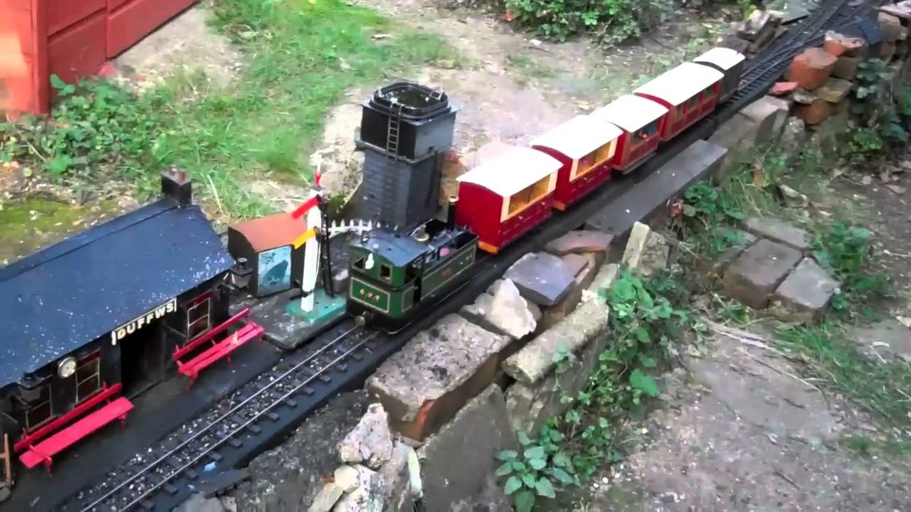 WHAG's visit to Francis Jones sm32 garden layout 22nd Oct. 2011 - YouTube