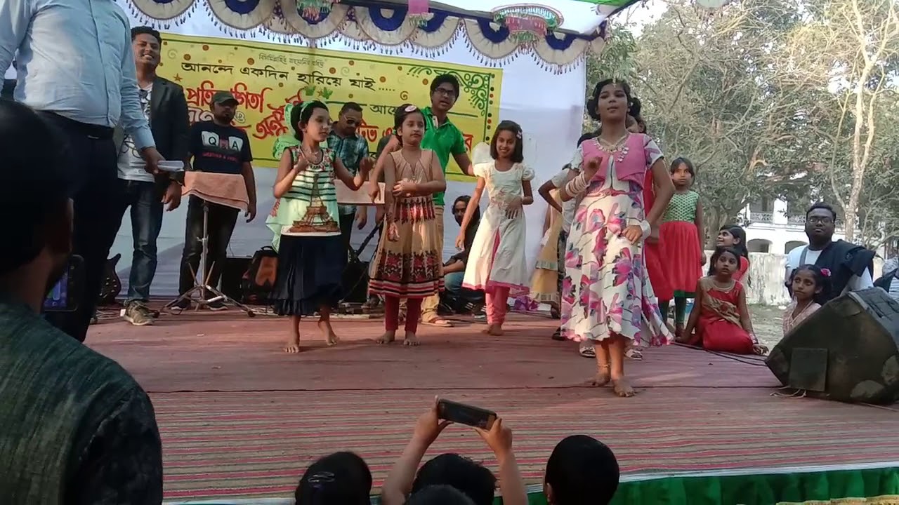 Resmi churi dance - YouTube