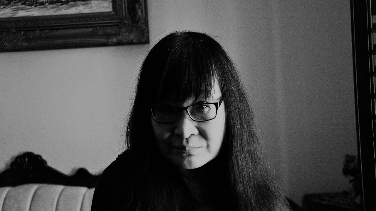 Kyoko Hashimoto plays Mozart Rondo in a minor, K. 511 - YouTube