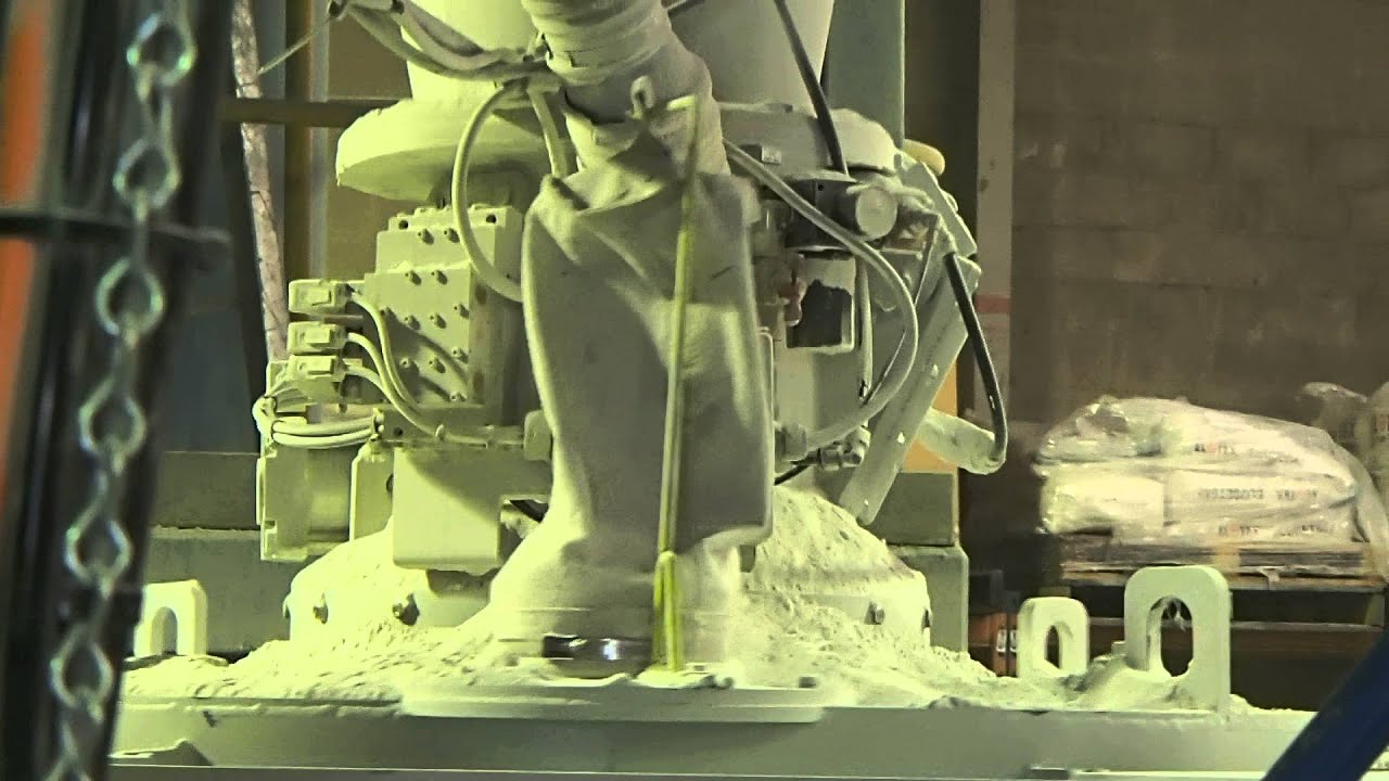 Powder Leak from bagging machine - YouTube