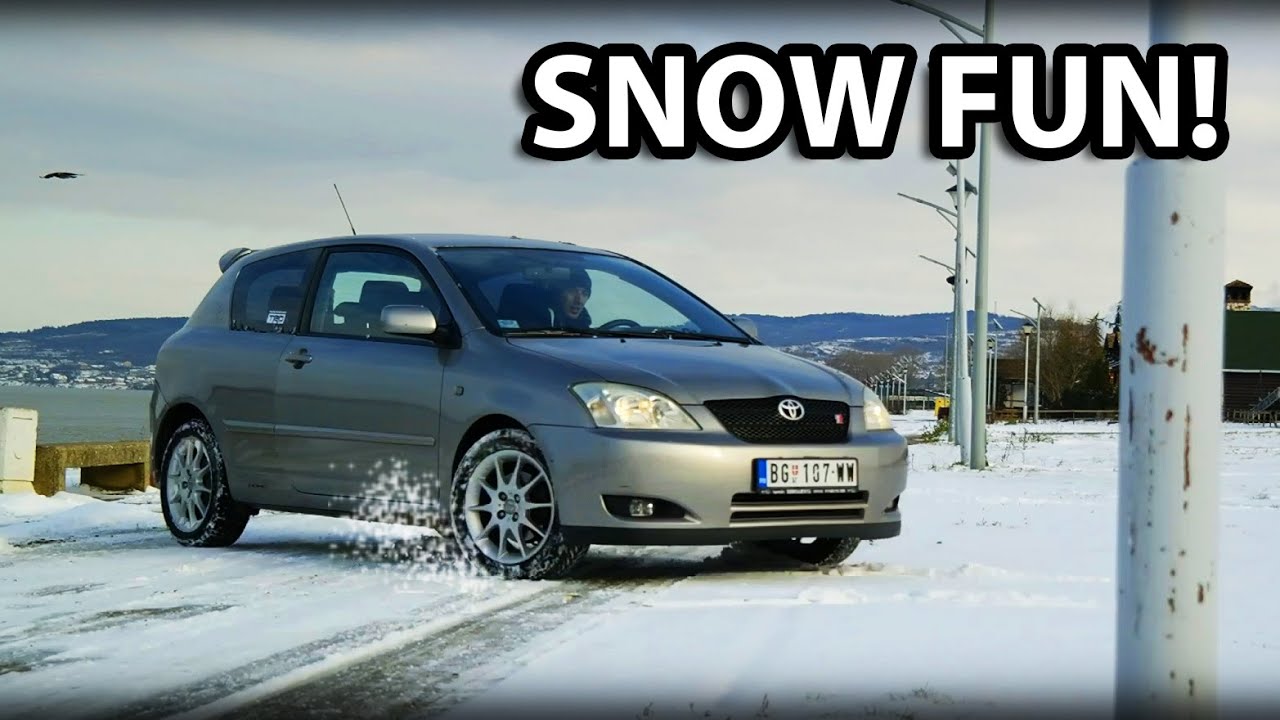 Toyota Corolla TS - Fun in snow! [HD] - YouTube